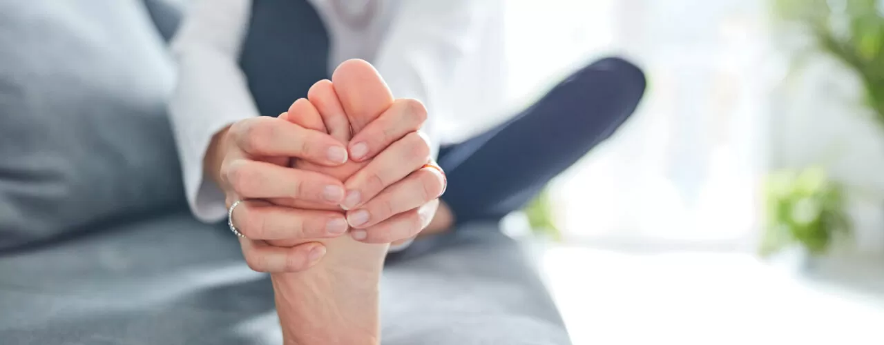 How to Find Effective Chronic Foot Pain Relief - Equilibrium Therapeutics